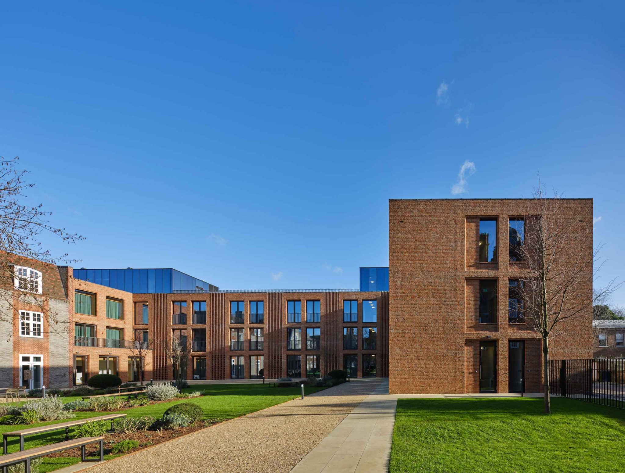 Dorothy Garrod Building. - AKT II