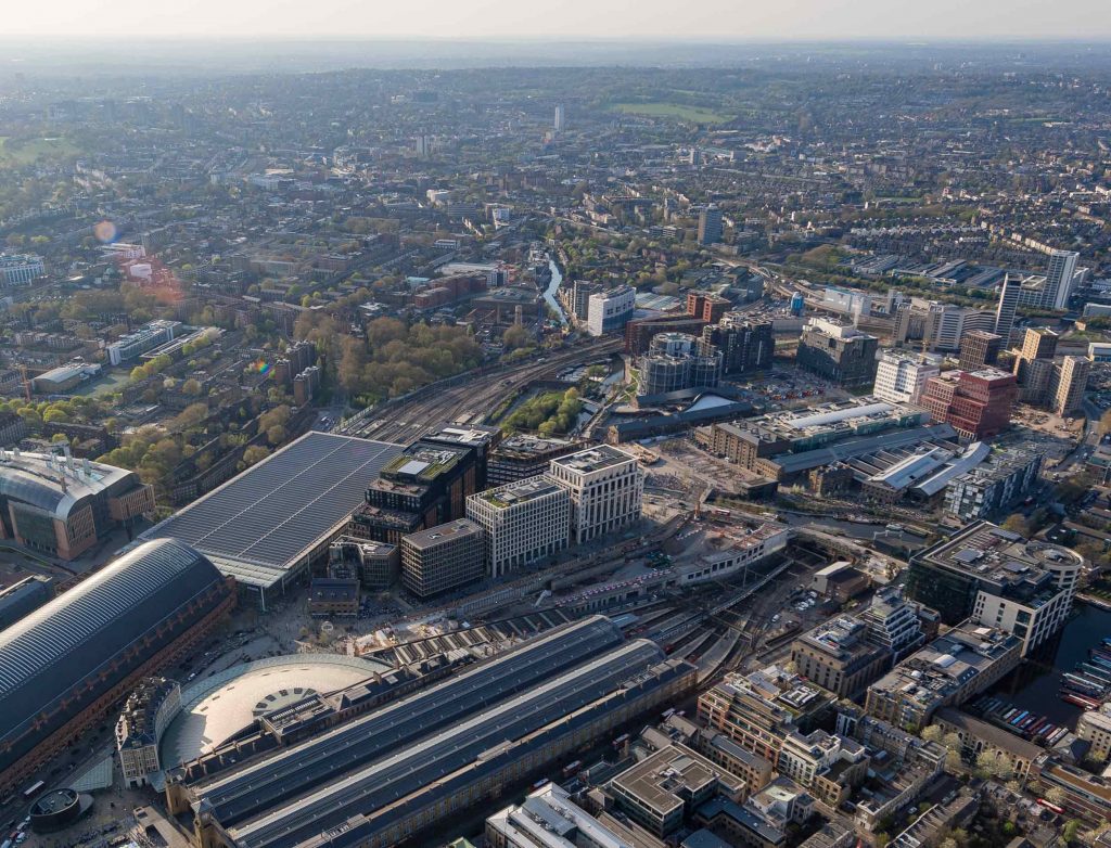 King's Cross. - AKT II