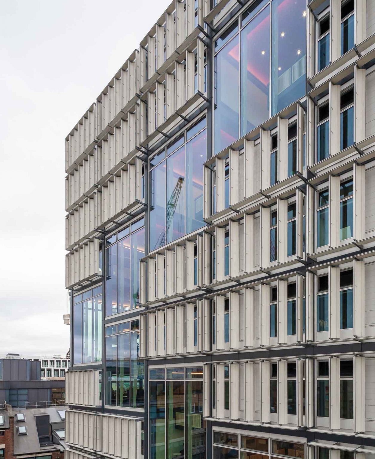 LSE Centre Building. - AKT II