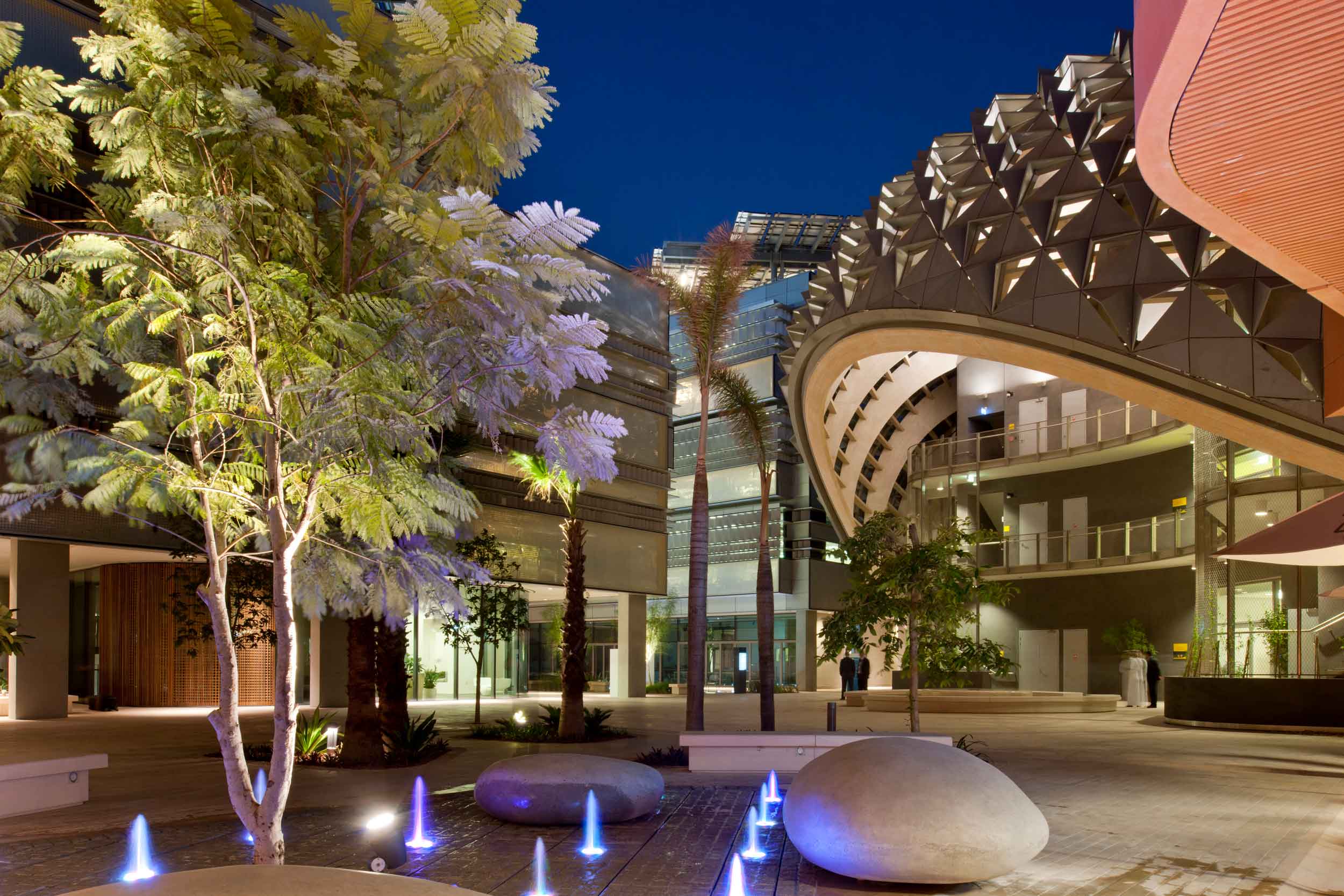 Masdar Institute. - AKT II Masdar Institute. - AKT II