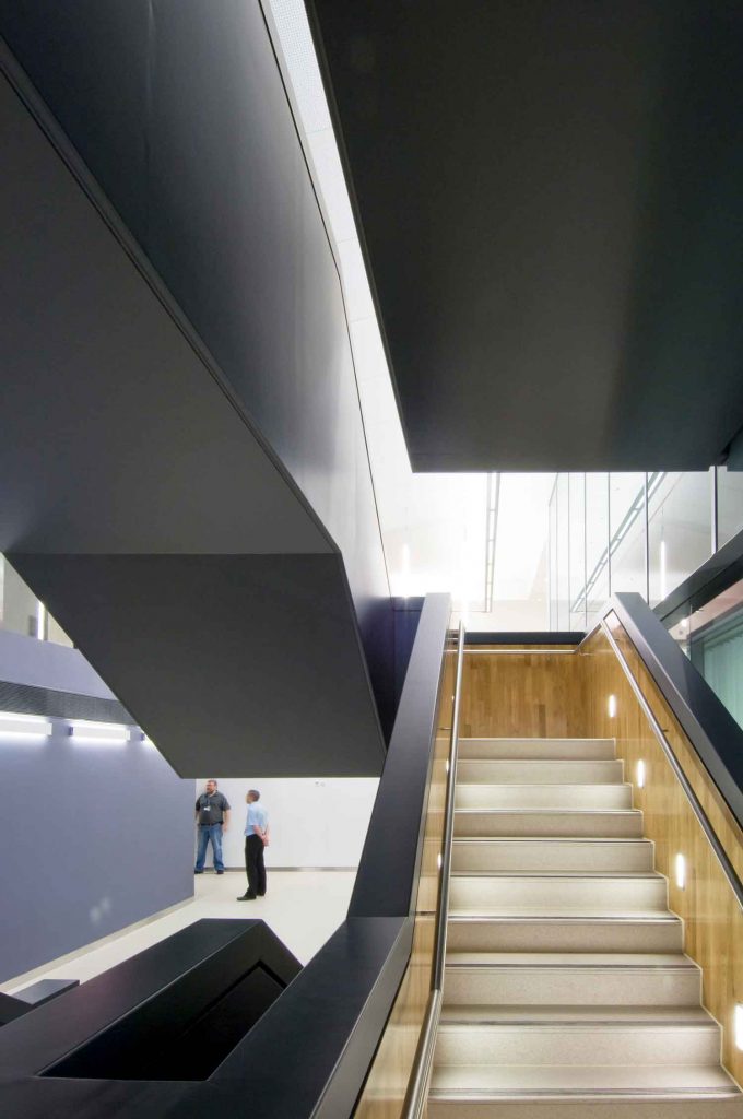 Queen Mary Innovation Centre. - AKT II