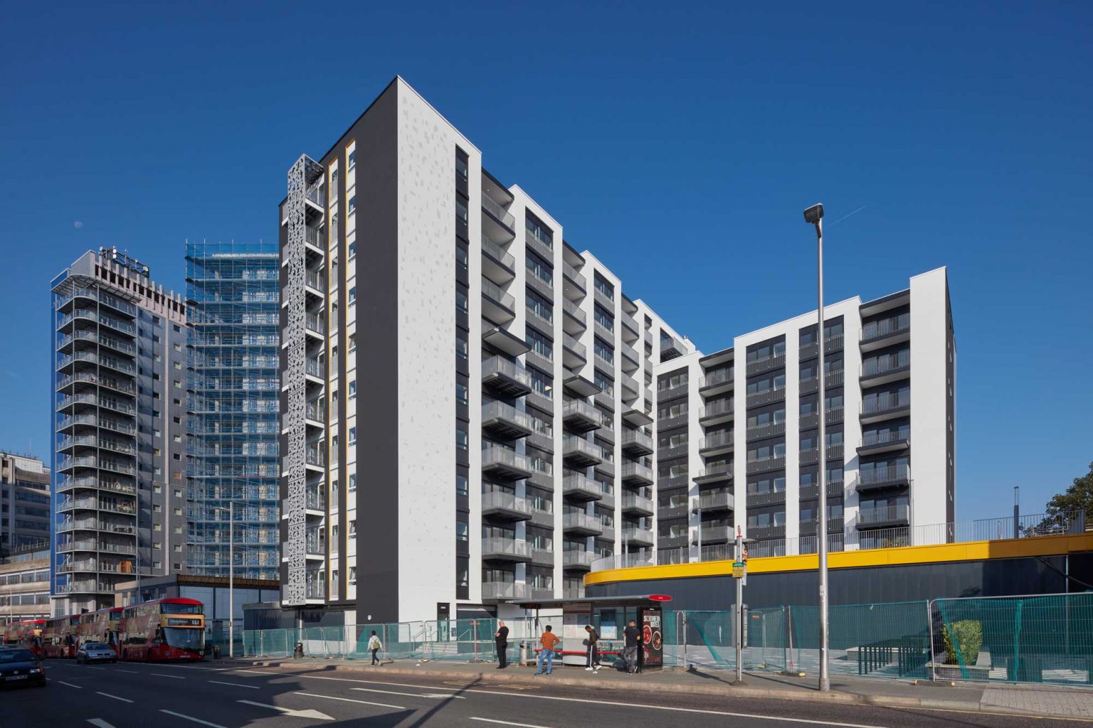 Horizon Building. - AKT II