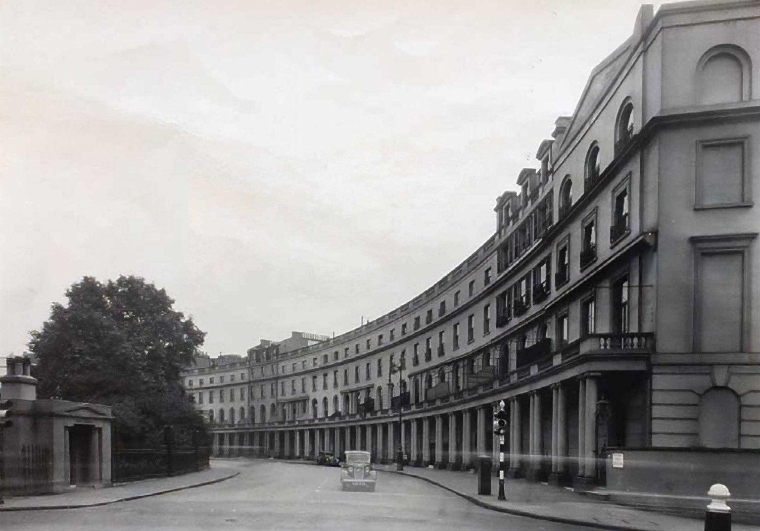 Regent's Crescent - Story Within - AKT II