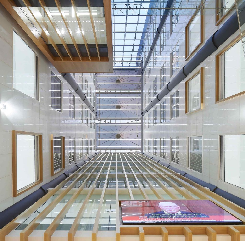 1 City Square. - AKT II