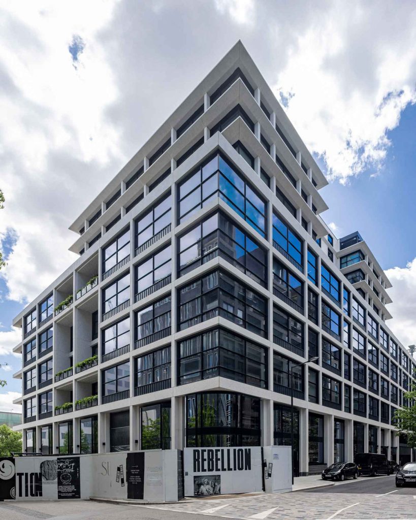 10 Lewis Cubitt Square. - AKT II