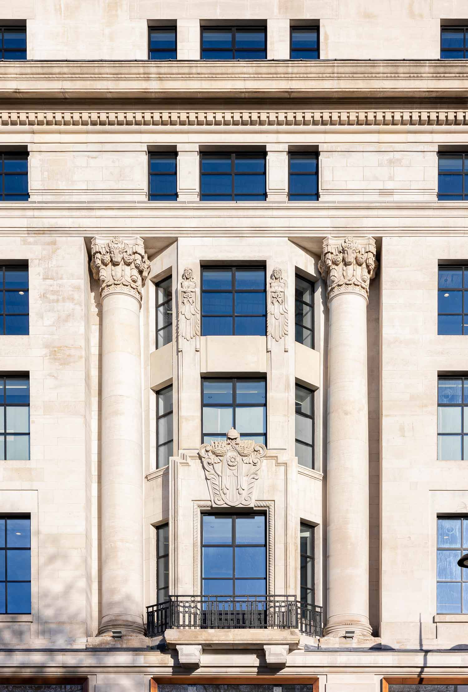 One Great Cumberland Place. - AKT II