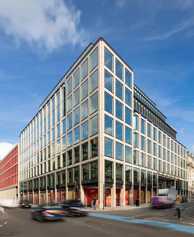 39 Victoria Street. - AKT II