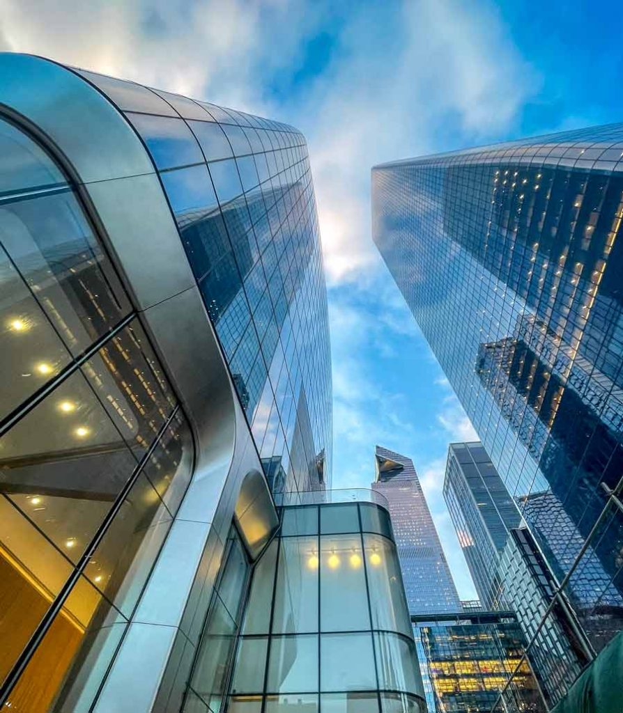 39 Victoria Street. - AKT II