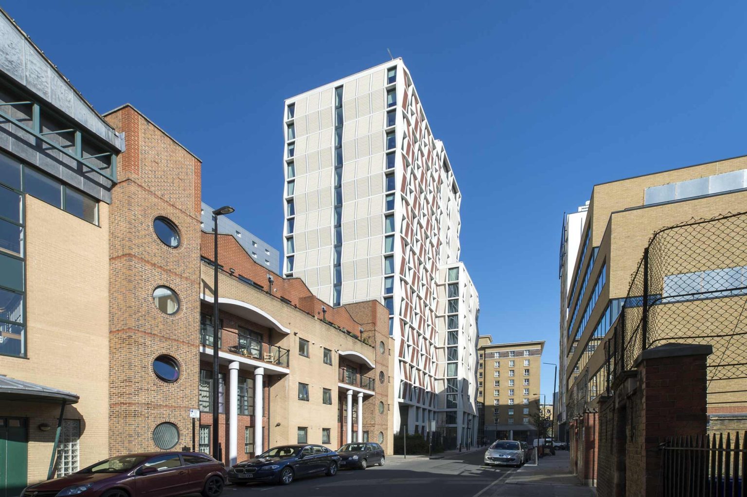 Pure Aldgate. - AKT II